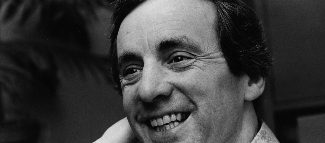 WATCH: Andrew Sachs’s 5 Best ‘Fawlty Towers’ Moments – The Forward