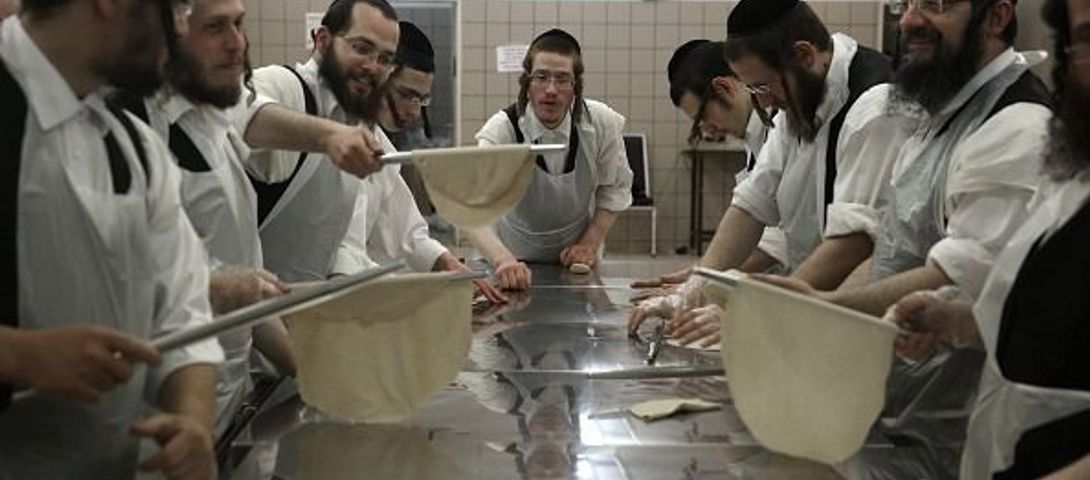 Do It Yourself Matzo Recipe – The Forward