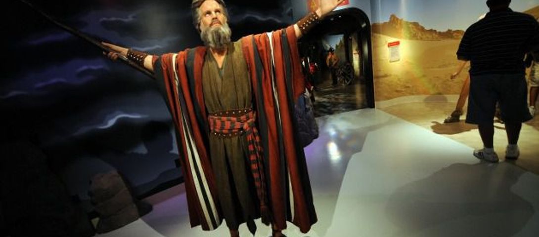 A Good Year For the Moses – The Forward