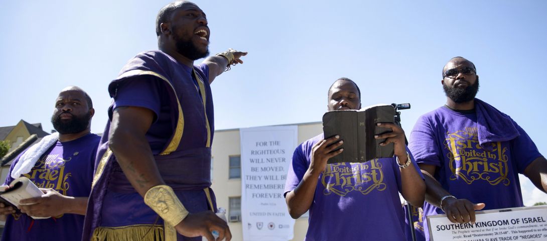 Kendrick Lamar Isn’t Part Of Cousin’s Israelite Group – The Forward