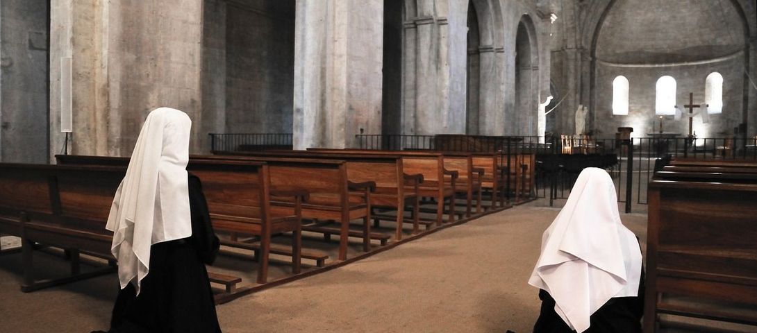 Lessons From The Jewish Millennials Who Lived With Nuns – The Forward