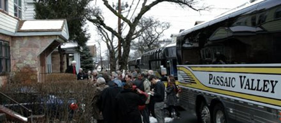 A Pilgrimage to Philip Roth's Hometown – The Forward