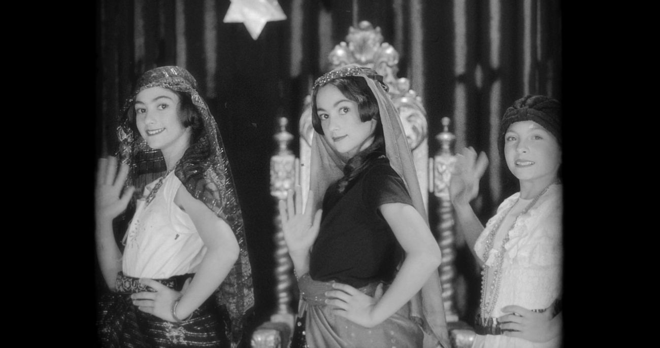 In a Purim film, Esther is a secret agent in Argentina