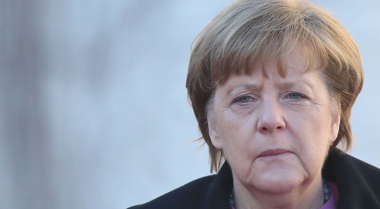 U.S. Holocaust Museum To Give Angela Merkel Elie Wiesel Award – The Forward