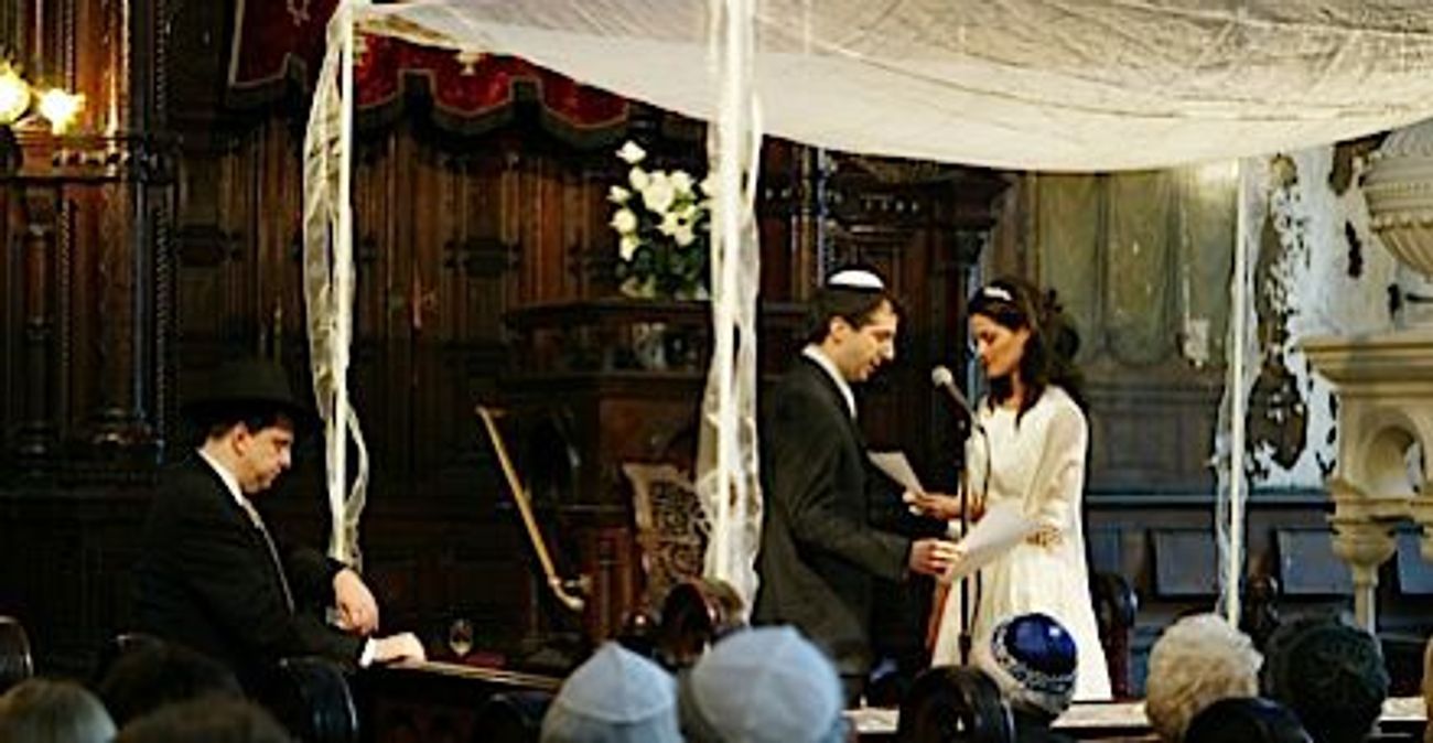 Intermarriage increasingly leads to Jewish children, Pew study shows ...