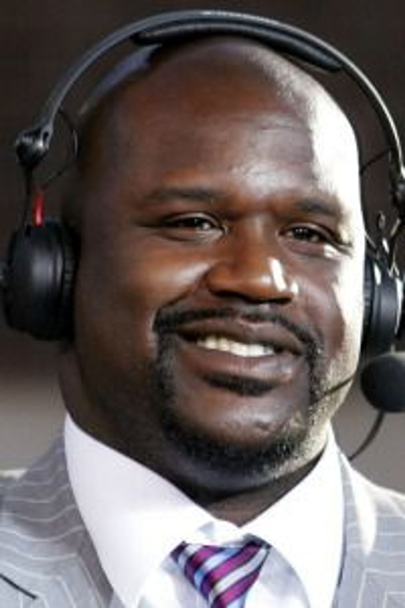 Shaq and Salma Hit the JCC – The Forward