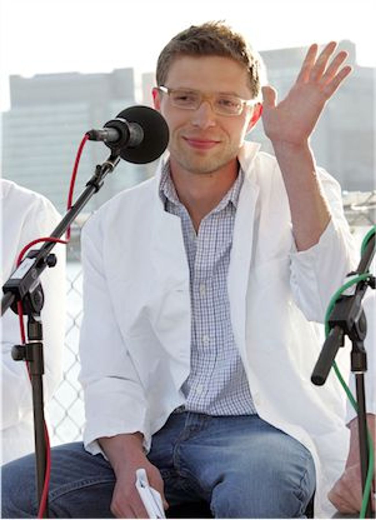 What Jonah Lehrer Can Do With His $20K – The Forward
