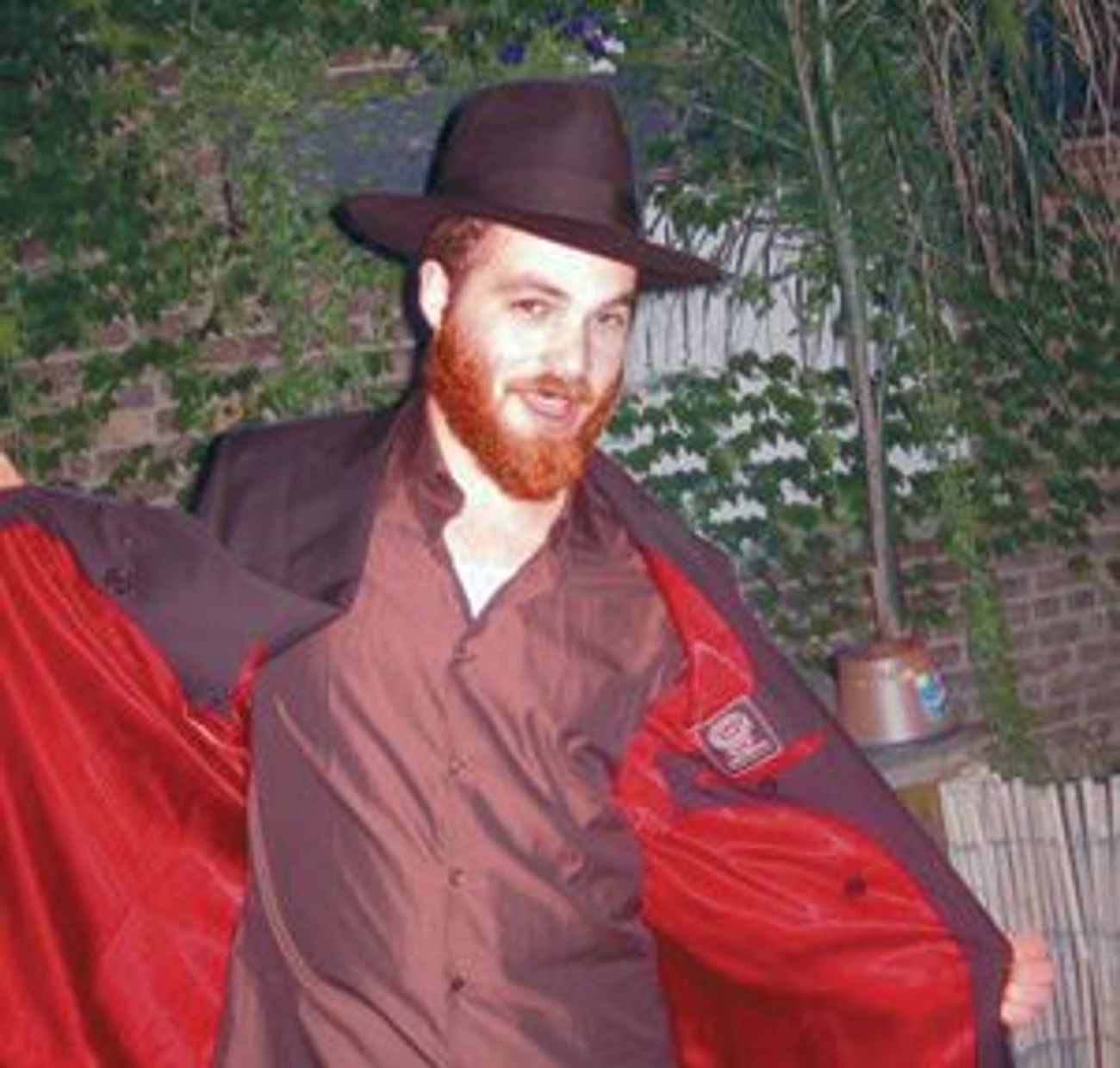 A Bit of Flair With Their Frum – The Forward