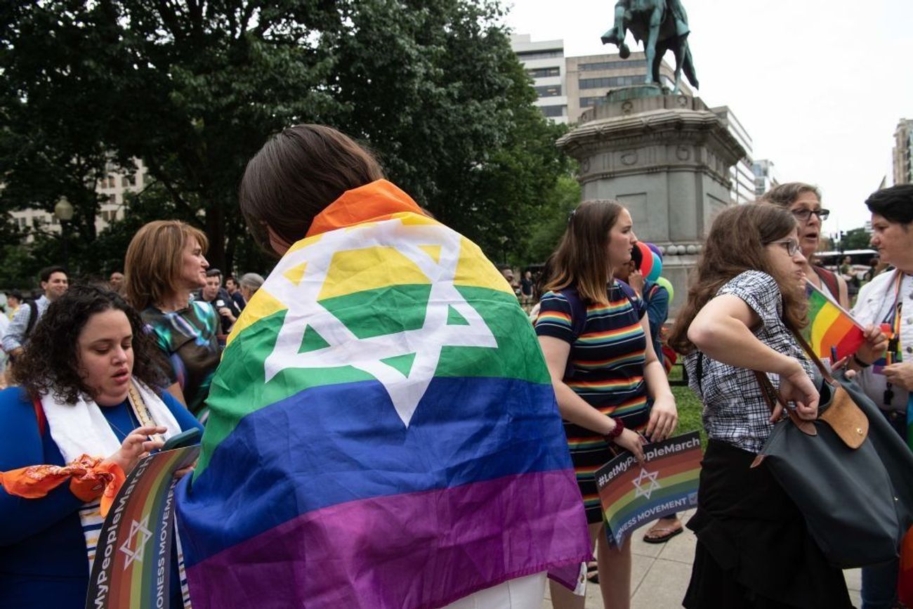 Most Dyke Marches Welcome Jewish Pride Flags