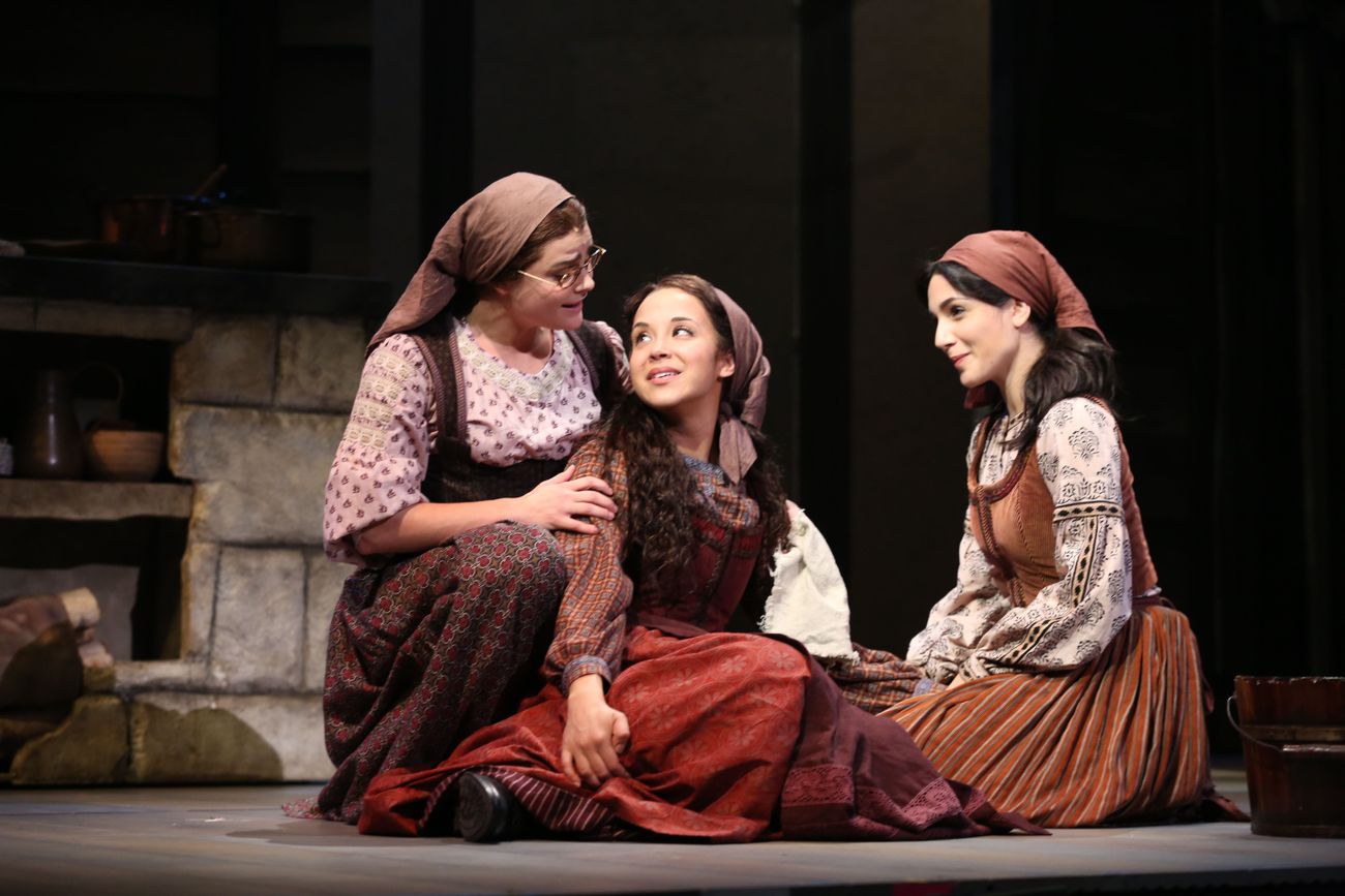 Jewish Actors and Writers Score Big in Tony Award Nominations – The Forward