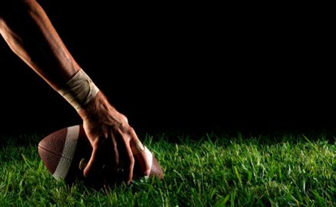 Superbowl XLV: Hometown Dishes Face Off – The Forward