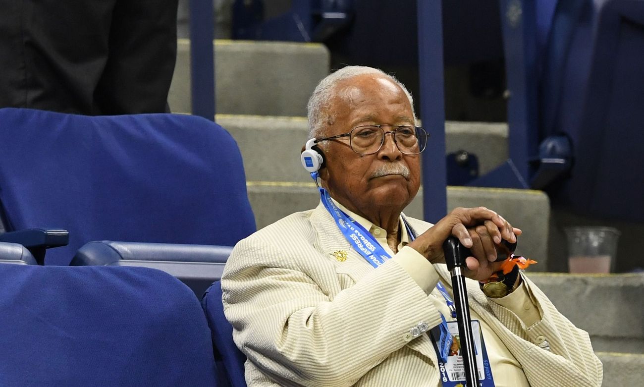 Jews died on Mayor Dinkins’ watch. Here’s why the Forward endorsed him ...