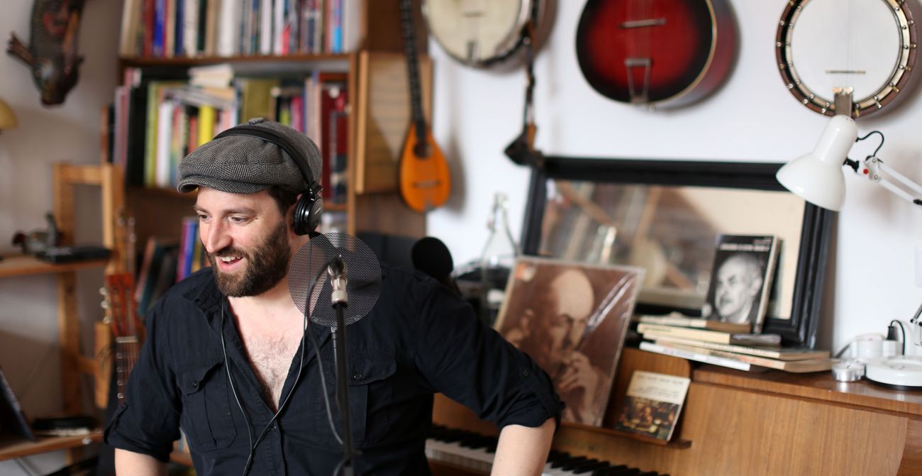 WATCH: Daniel Kahn speaks in Yiddish about his creative process – The ...