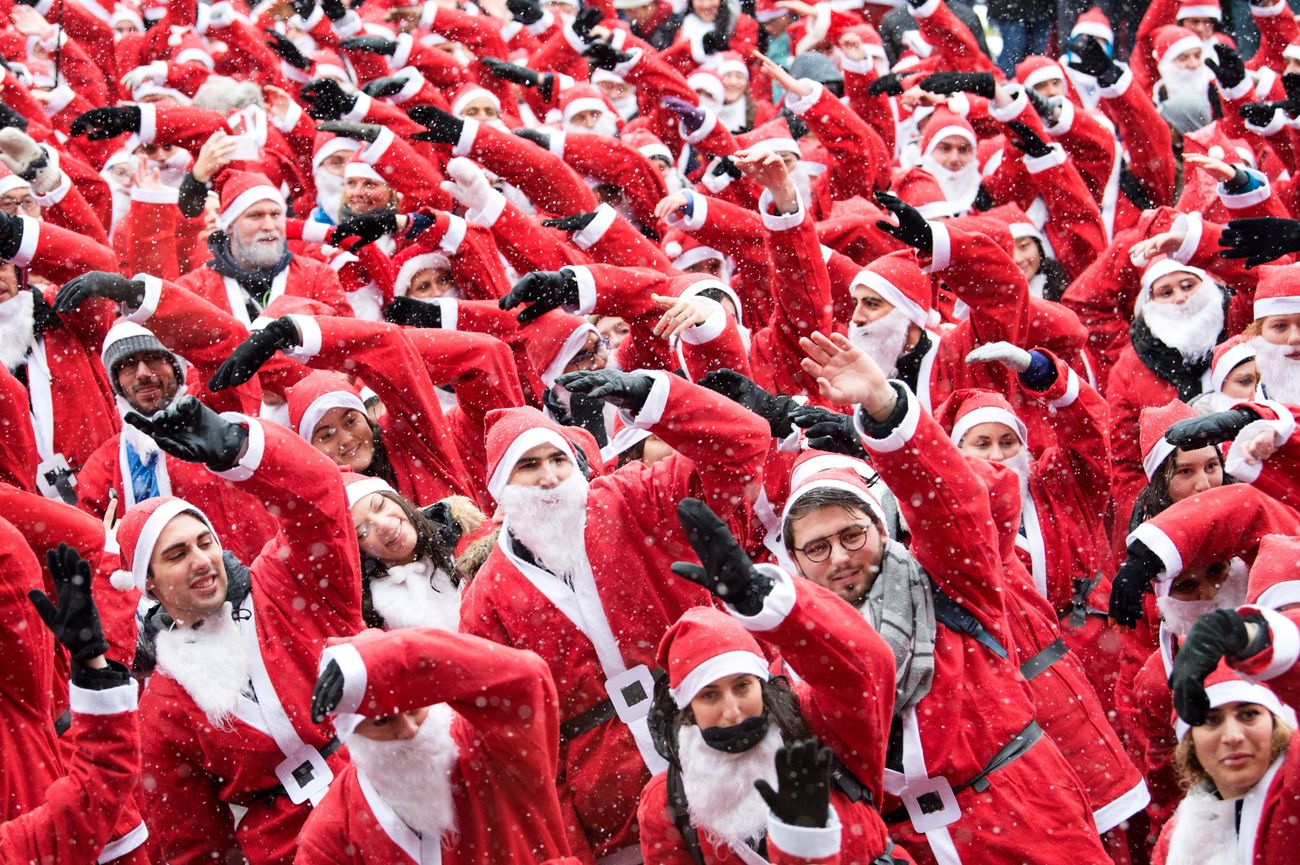 The 8 Greatest Jewish Christmas Albums of All Time