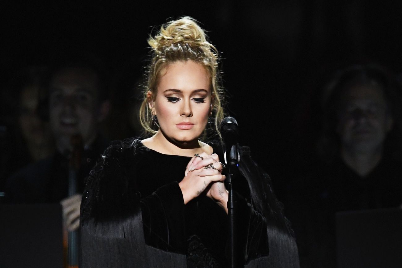WATCH: Adele Asks For Do-Over During Emotional George Michael Tribute ...