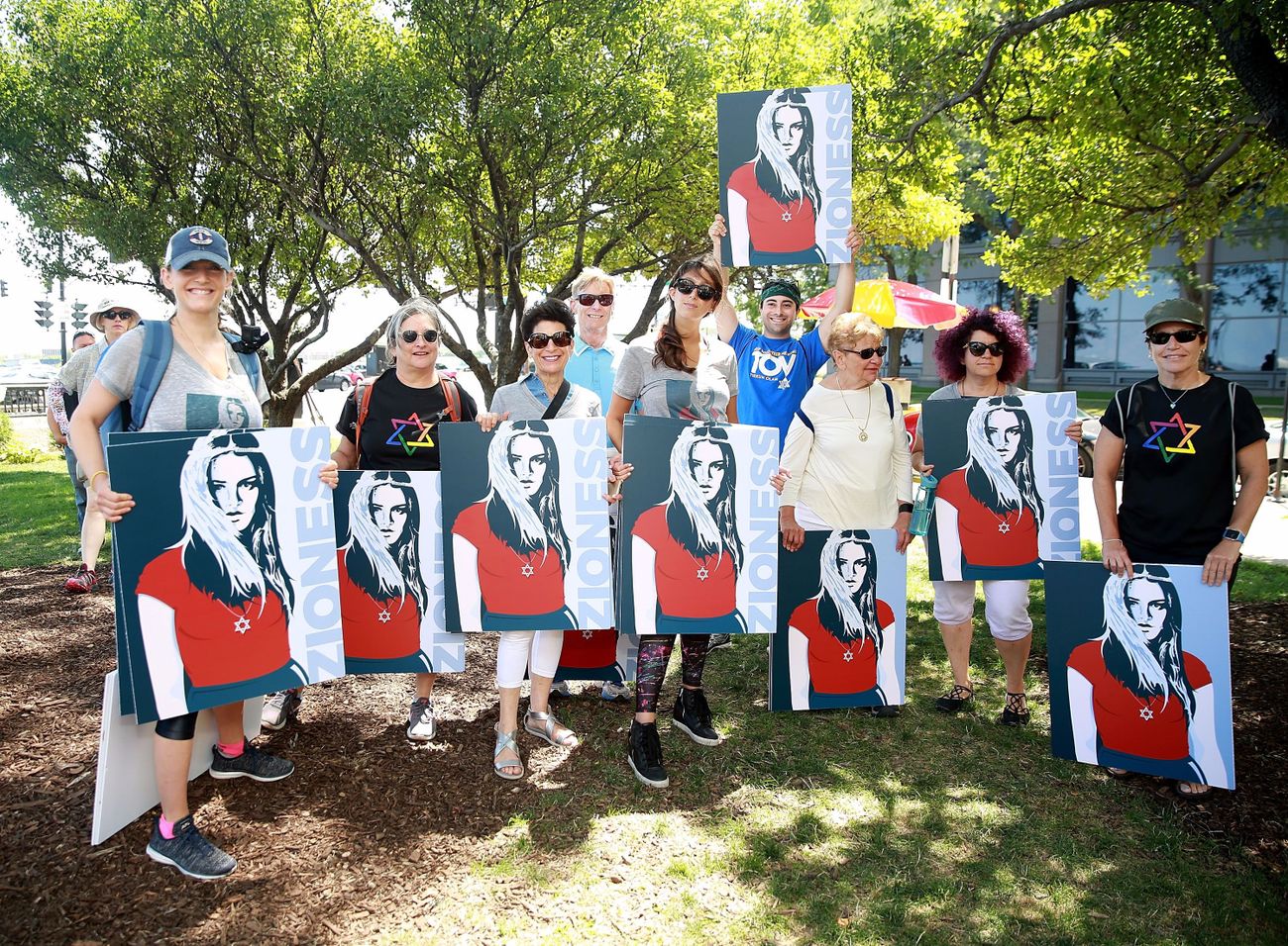 Chloe Valdary and Michael Basch – The Forward