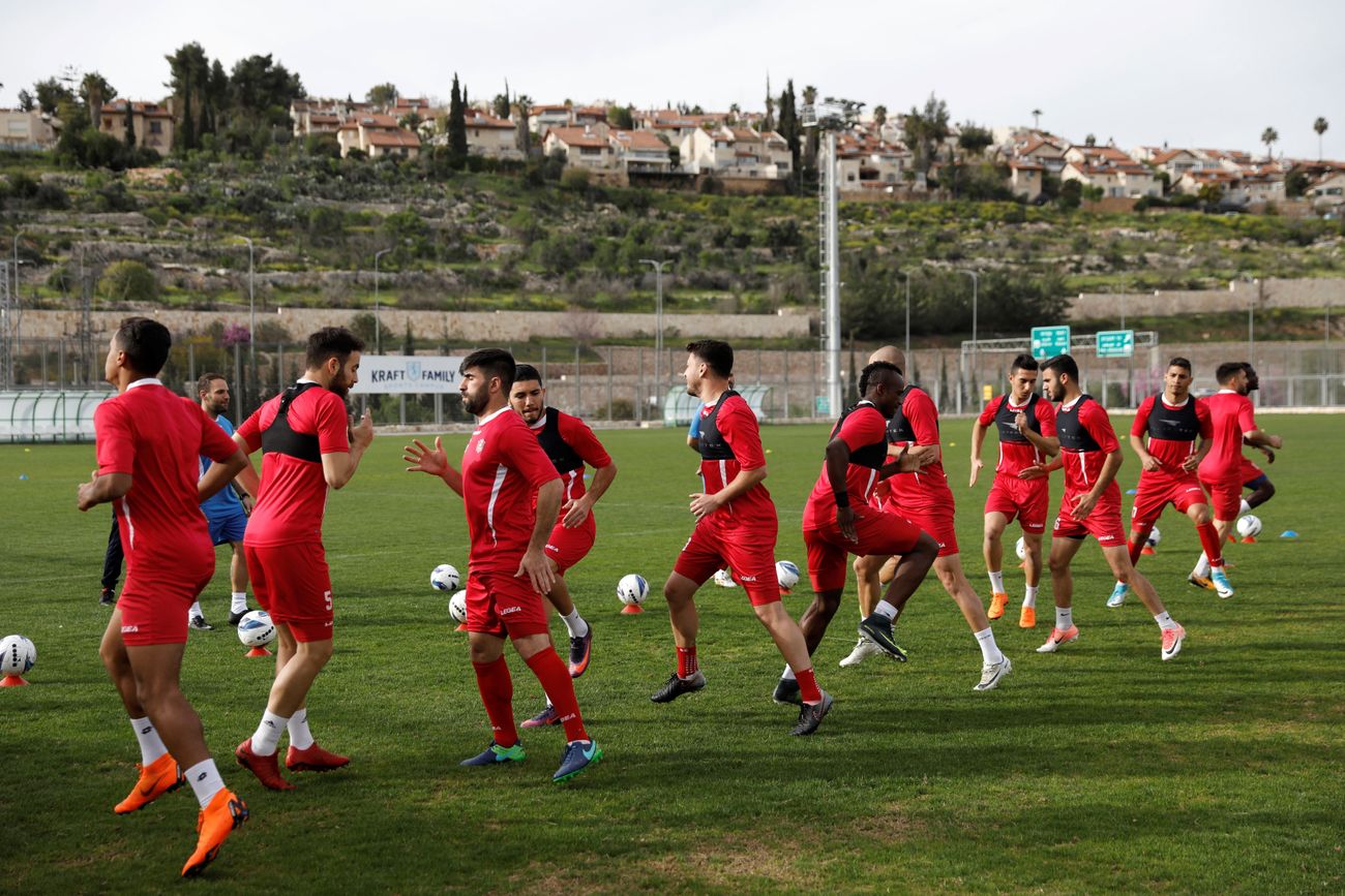 Like NFL Stars, Arab Israeli Athletes Should Take A Knee – The Forward