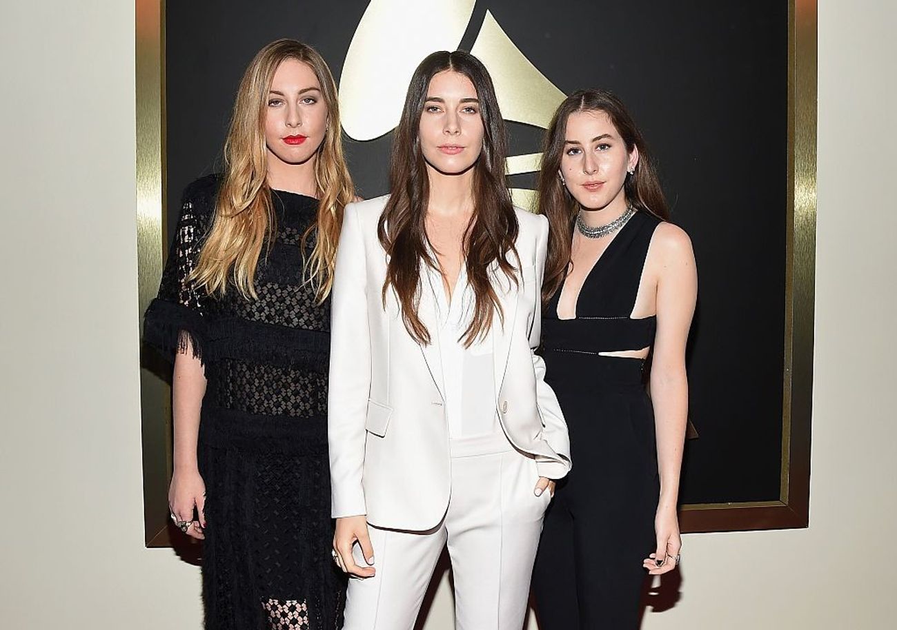 Haim’s ‘Summer Girl’ References Jewish Sumer Camp Song
