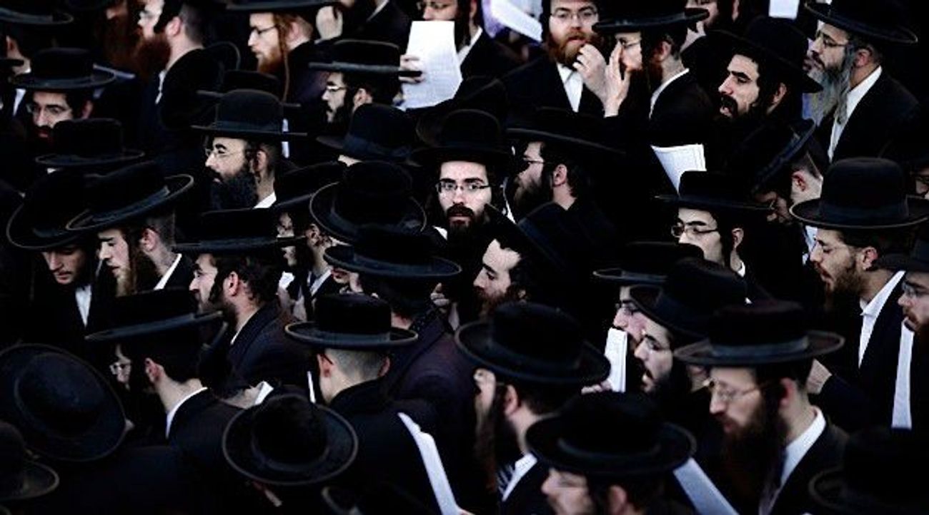 Leaving the Ultra-Orthodox World — With No Other Choice – The Forward