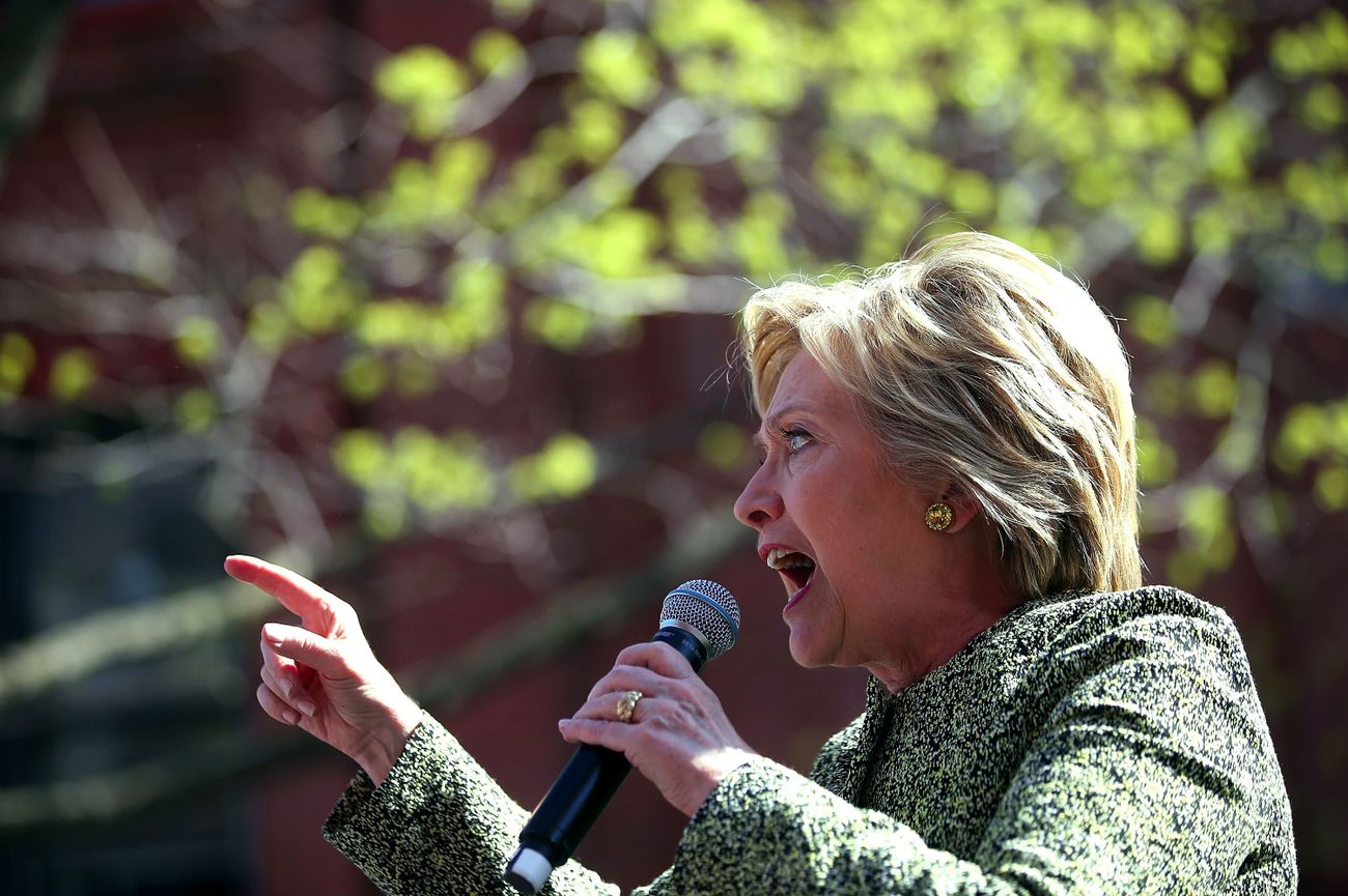 How Hillary’s Speech Patterns Reveal Biggest Advantage Over Bernie ...