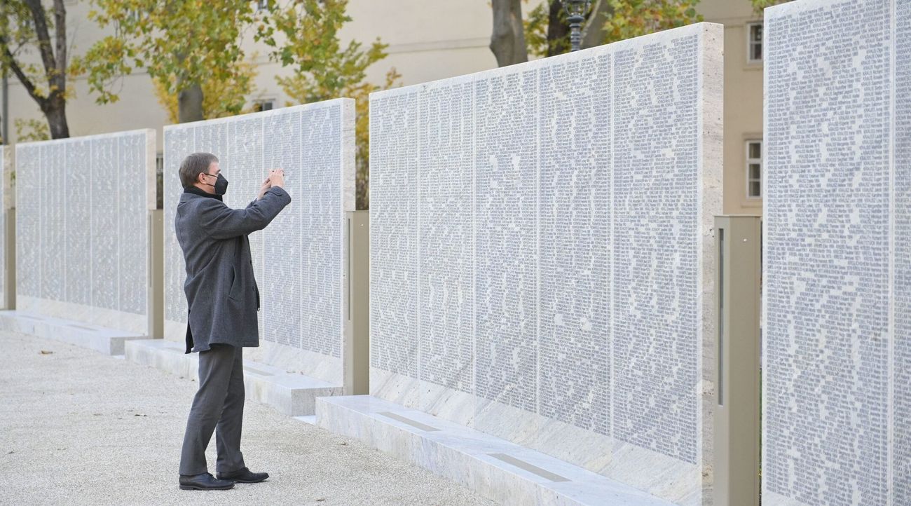 On Kristallnacht anniversary, Austrian government unveils memorial wall ...
