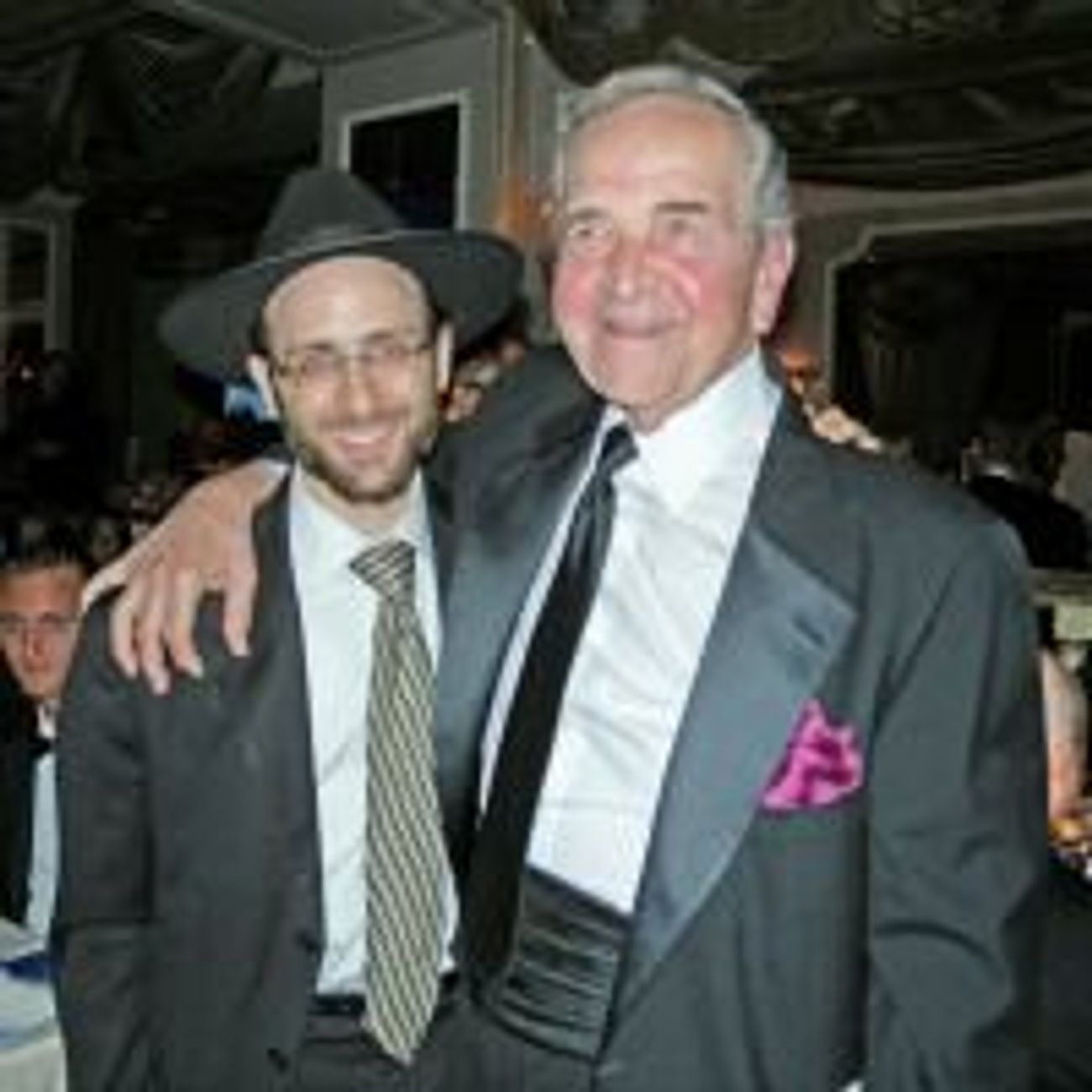 Rabbi and Doctors Mingle At Calvary Gala – The Forward