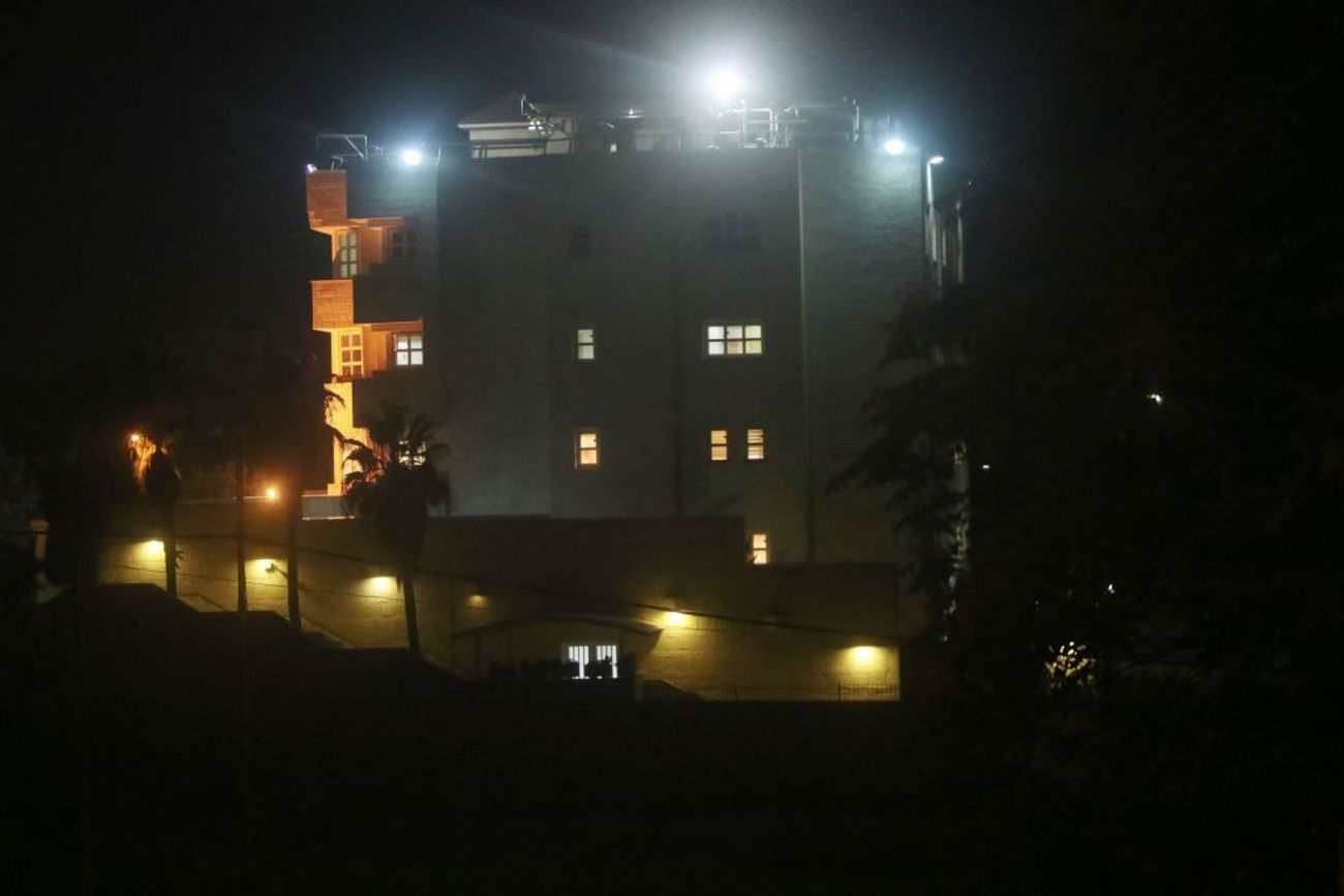 Israeli Embassy Staff Return From Jordan After Attack