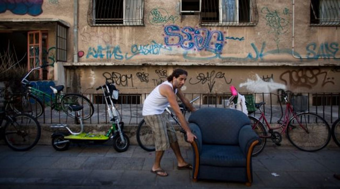 Nearly 900,000 Israelis Go Without Food Due to Poverty, Government Says ...