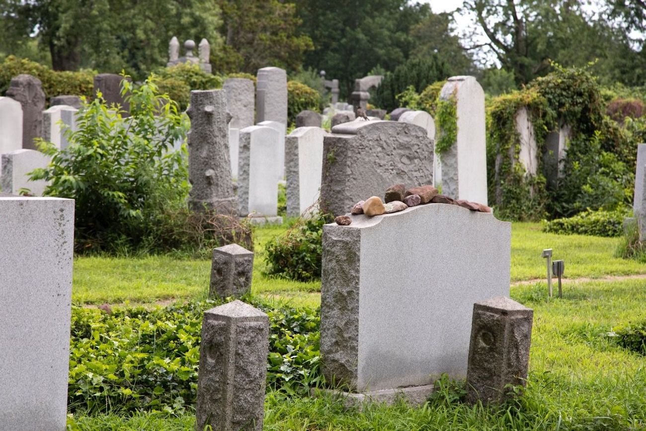 Burying my friend in the time of social distancing