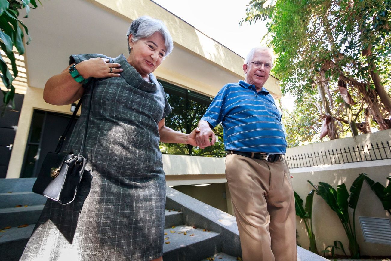 Leaving House Linked To Longevity, Israeli Study Finds