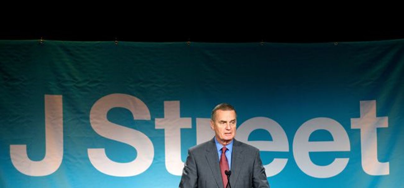 J Street, Now a Player, Inches Toward the Center – The Forward