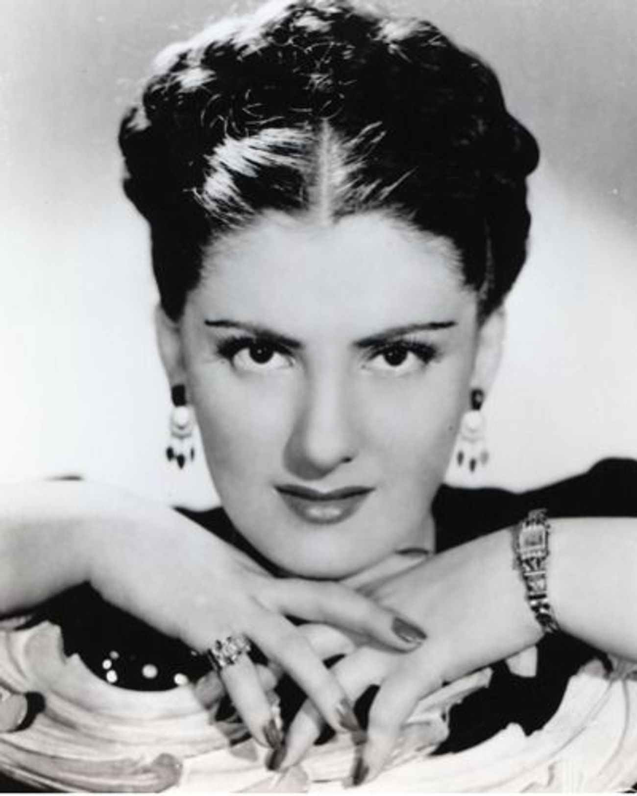 Second Avenue Songbird Selma Kaye – The Forward