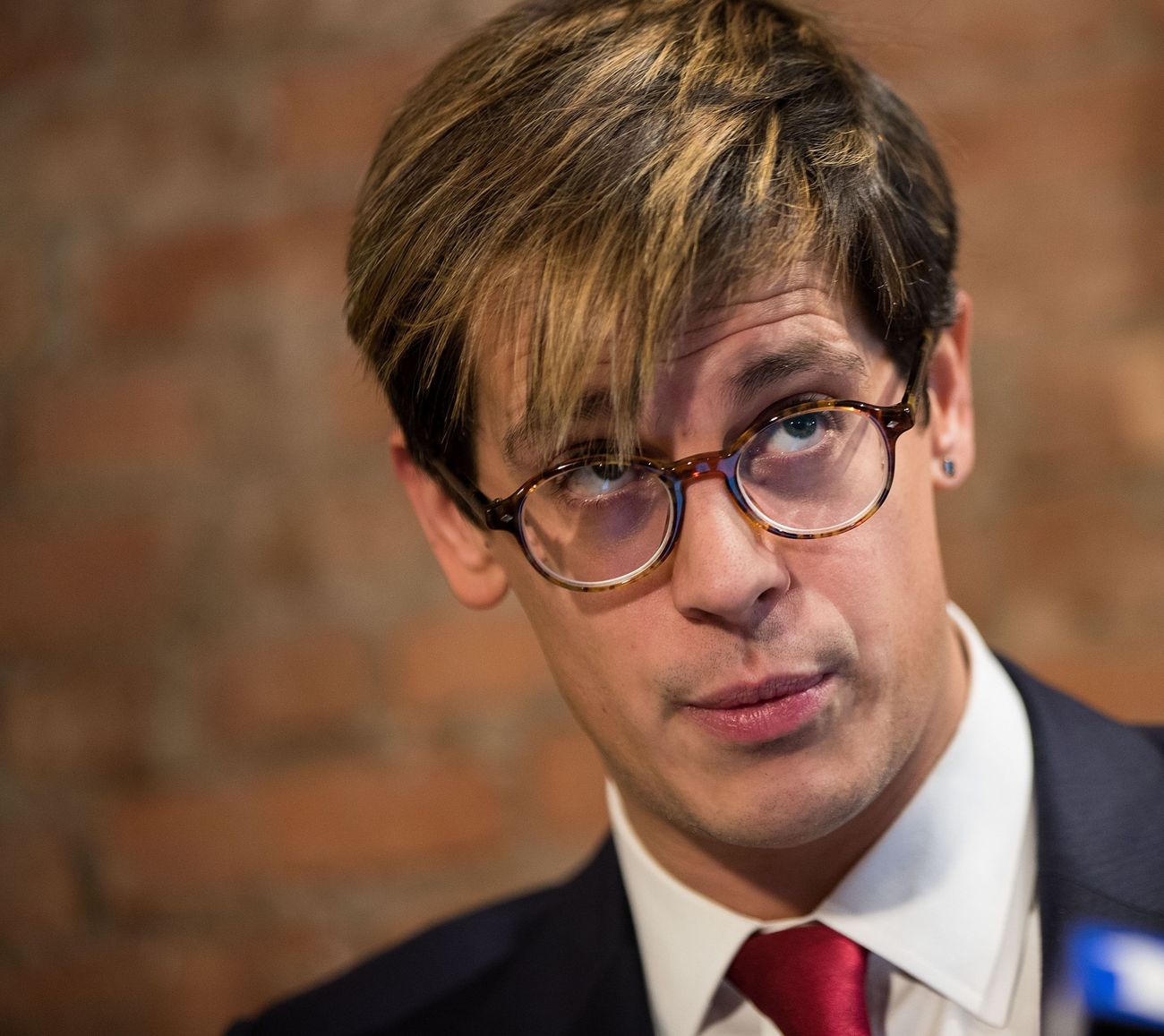 Milo Yiannopoulos Weds Mystery Man In Hawaii