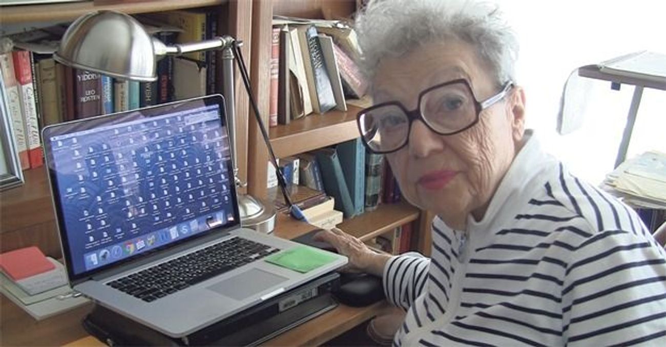 Miriam Hoffman – The Forward