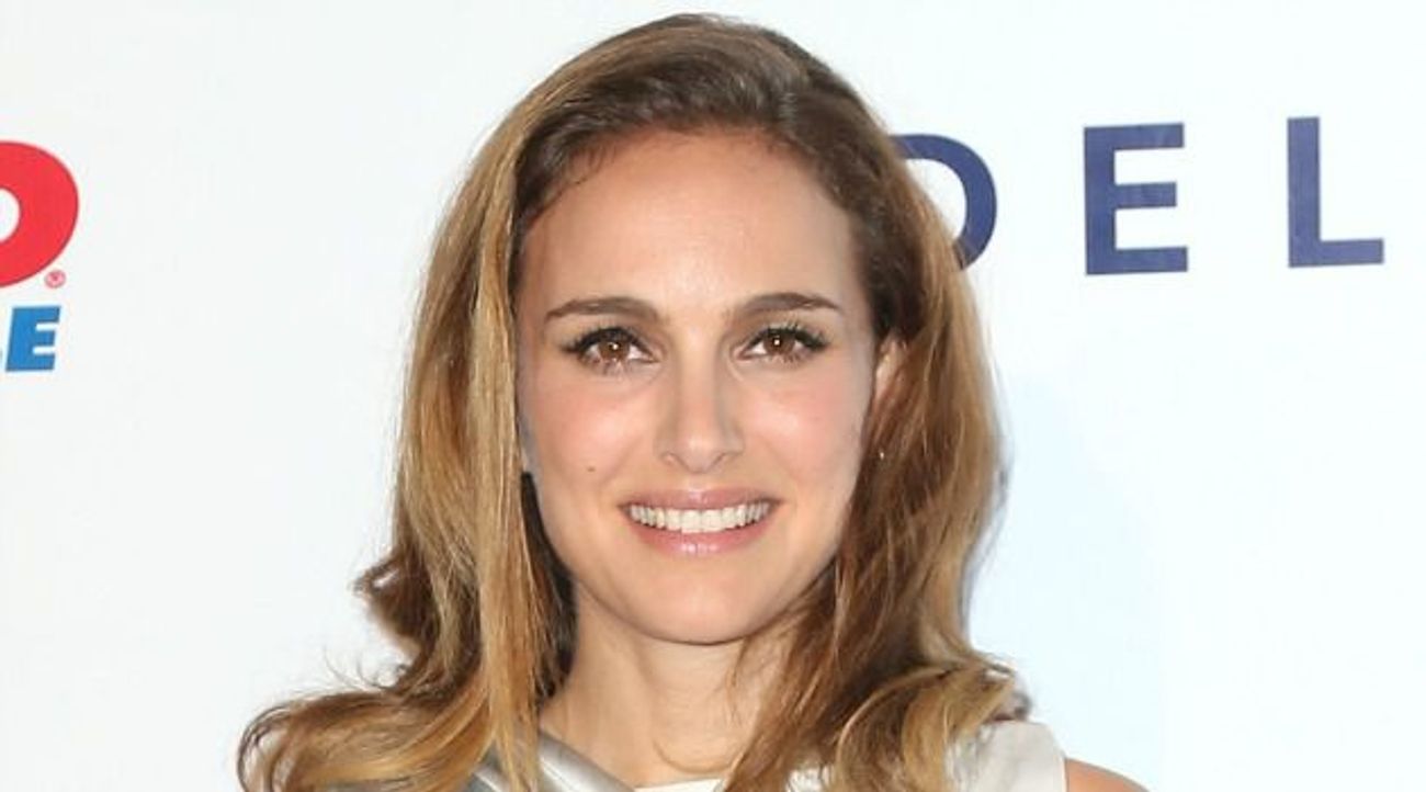 You'll Never Guess What Natalie Portman's Alias Is – The Forward