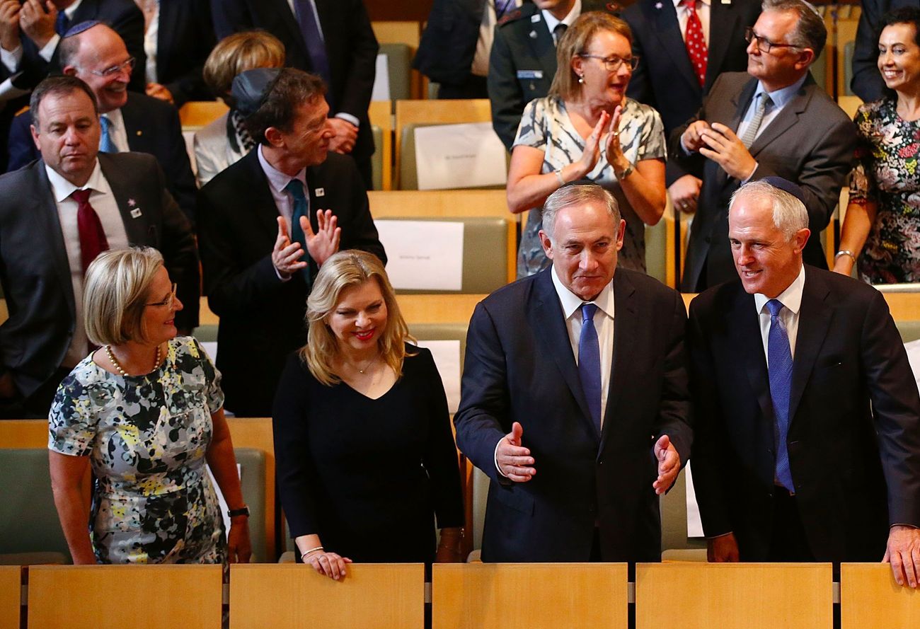 Colin Packham – The Forward