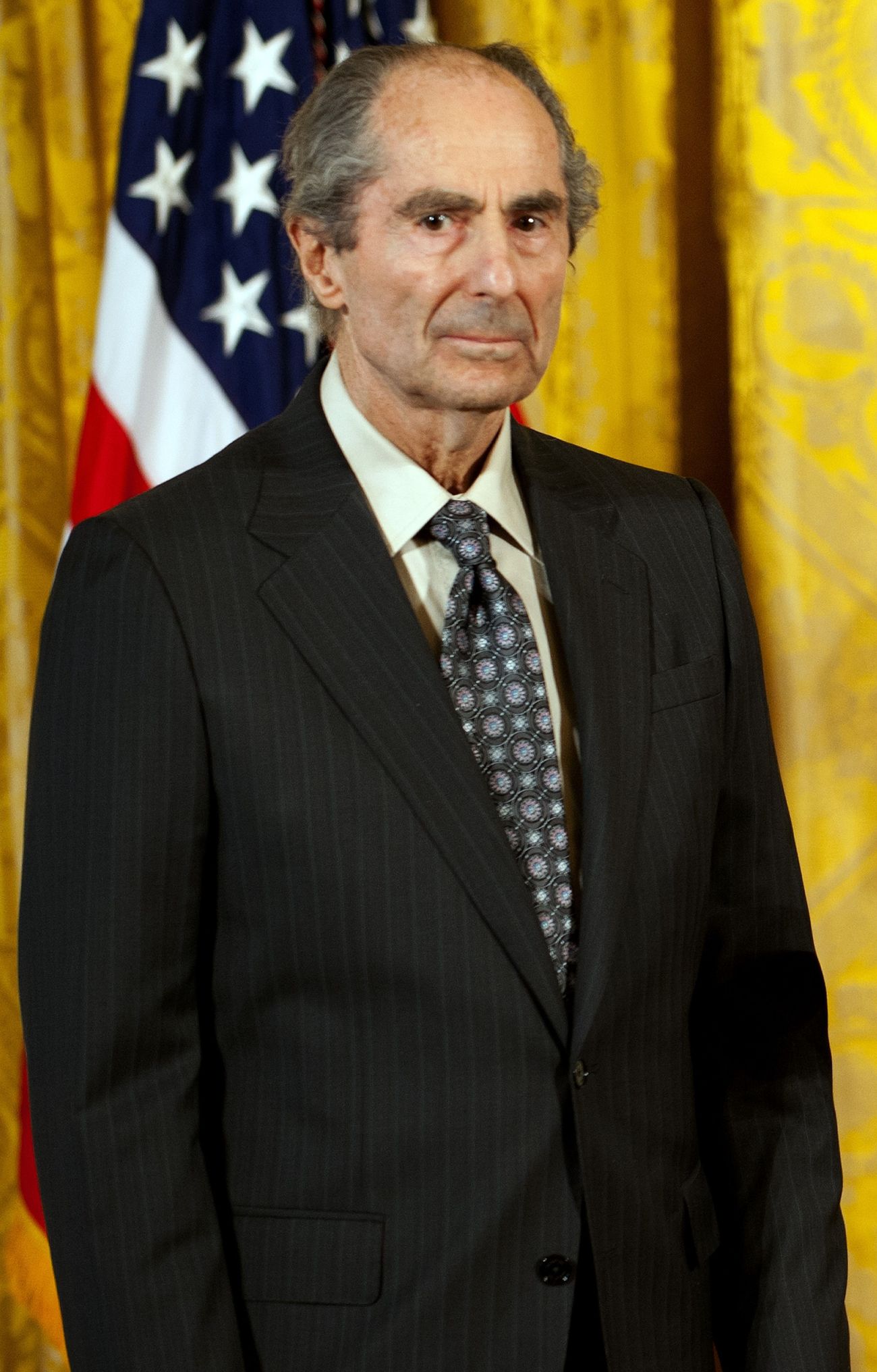 At His Library in Newark, Philip Roth Names 15 of His Favorite Books