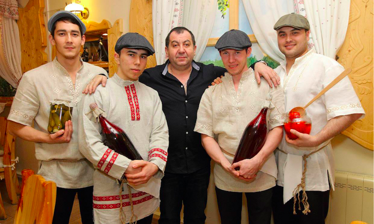 Russia’s Kosher Food Giant Aims for Halal Empire – The Forward