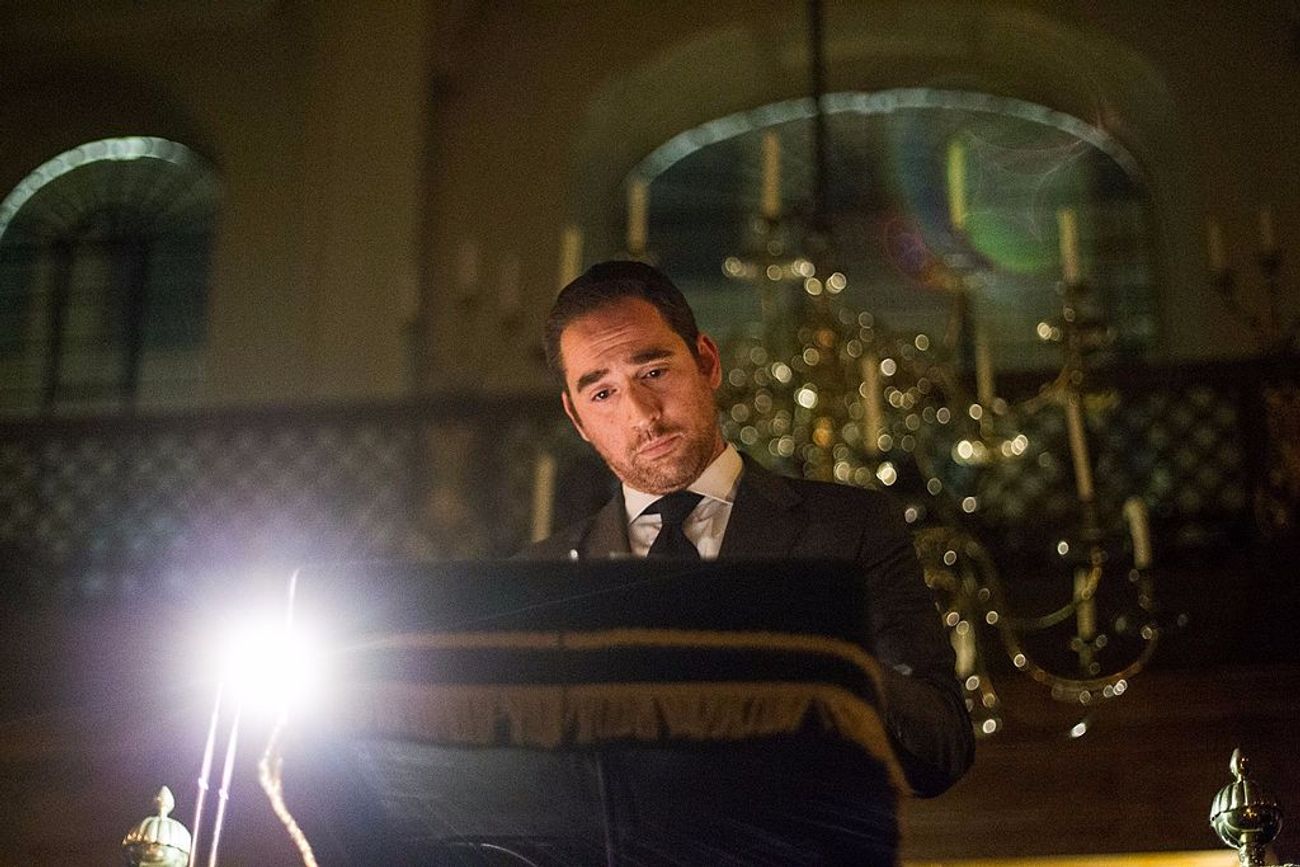 Top UK Sephardic Rabbi Dweck Praises Acceptance Of Gays