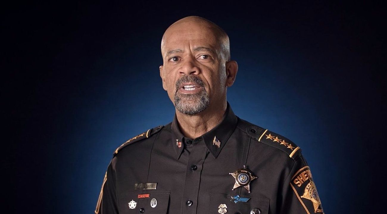 Trump DHS Pick Sheriff Clarke Praised West Bank Wall