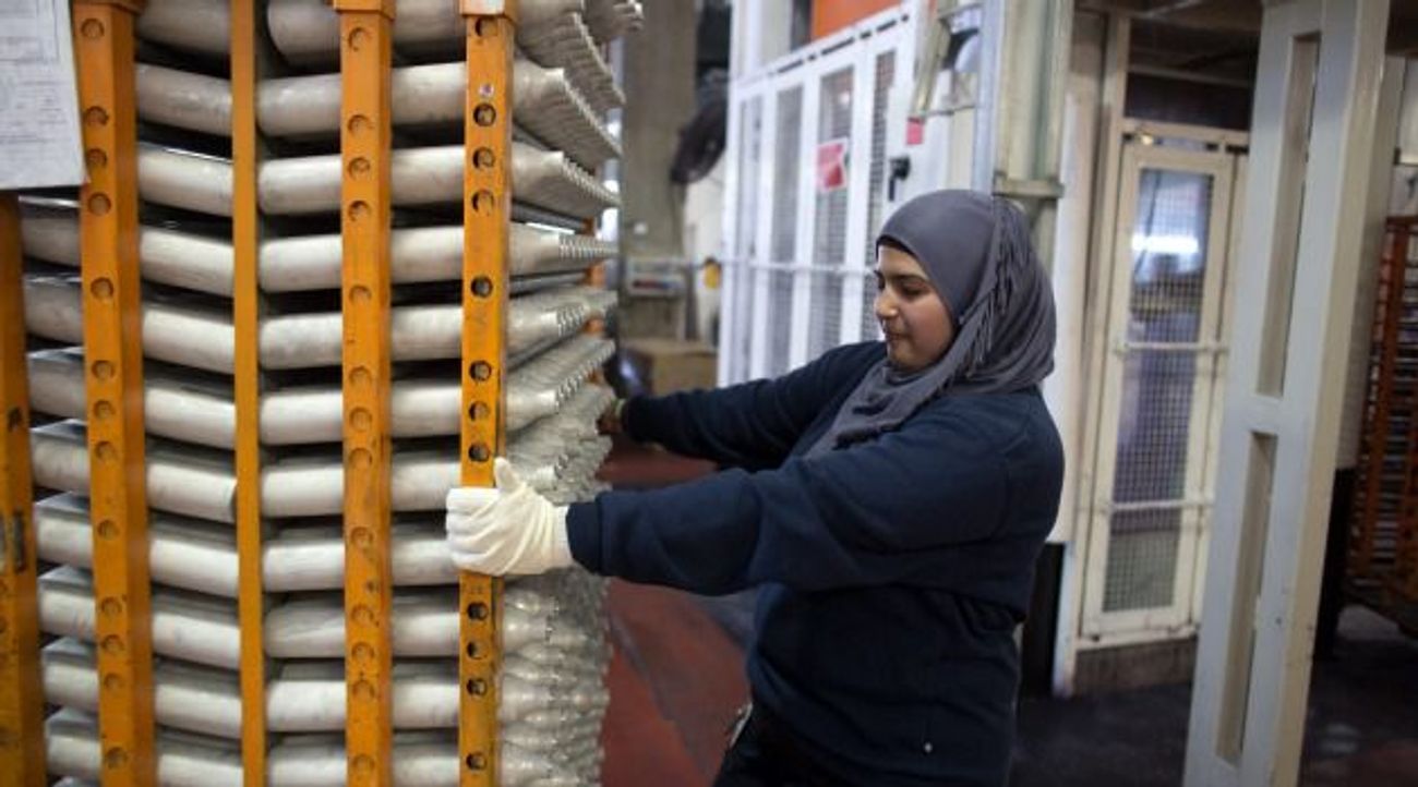 Sodastream Lays Off Last Palestinian Workers After Leaving West Bank ...