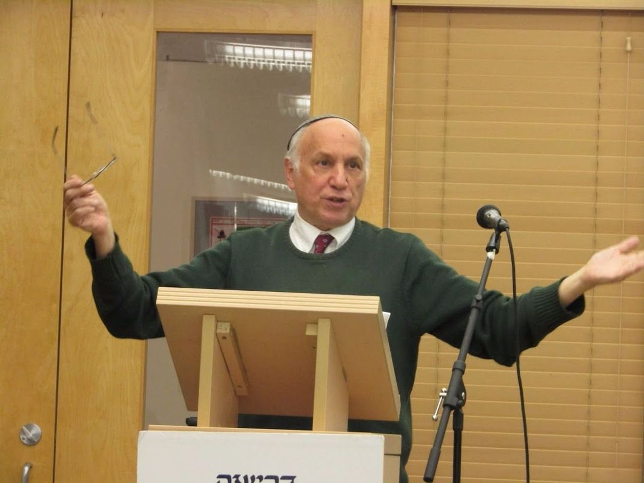 Jewish Modesty Not Just For Women, Not Just About Clothing