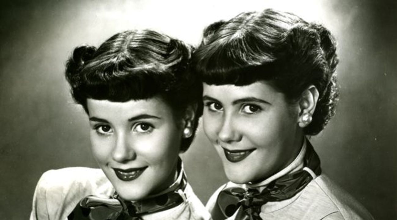 Who Are These Singing Twin Sisters? – The Forward