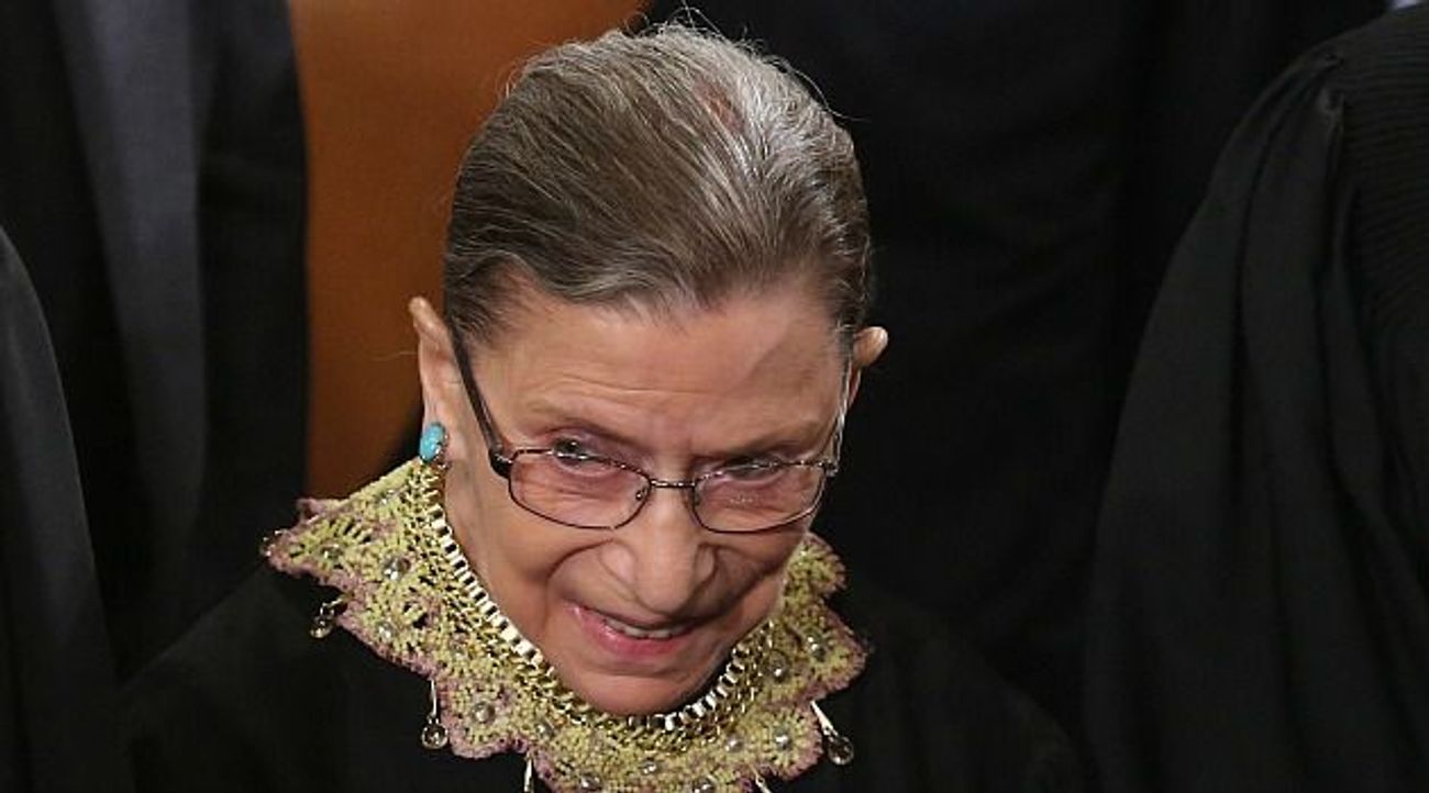 New York will erect statue in Brooklyn to honor RBG – The Forward