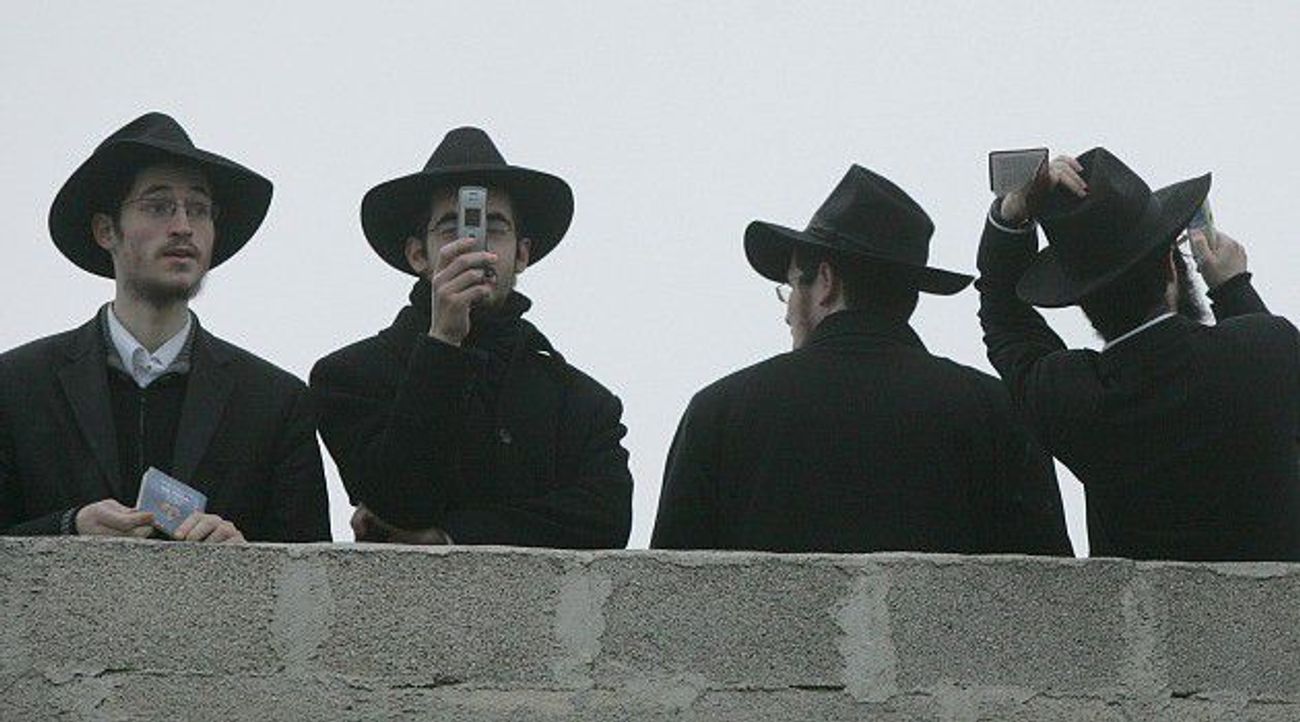Hamas Sends Threatening Texts to Israeli Cell Phones – The Forward