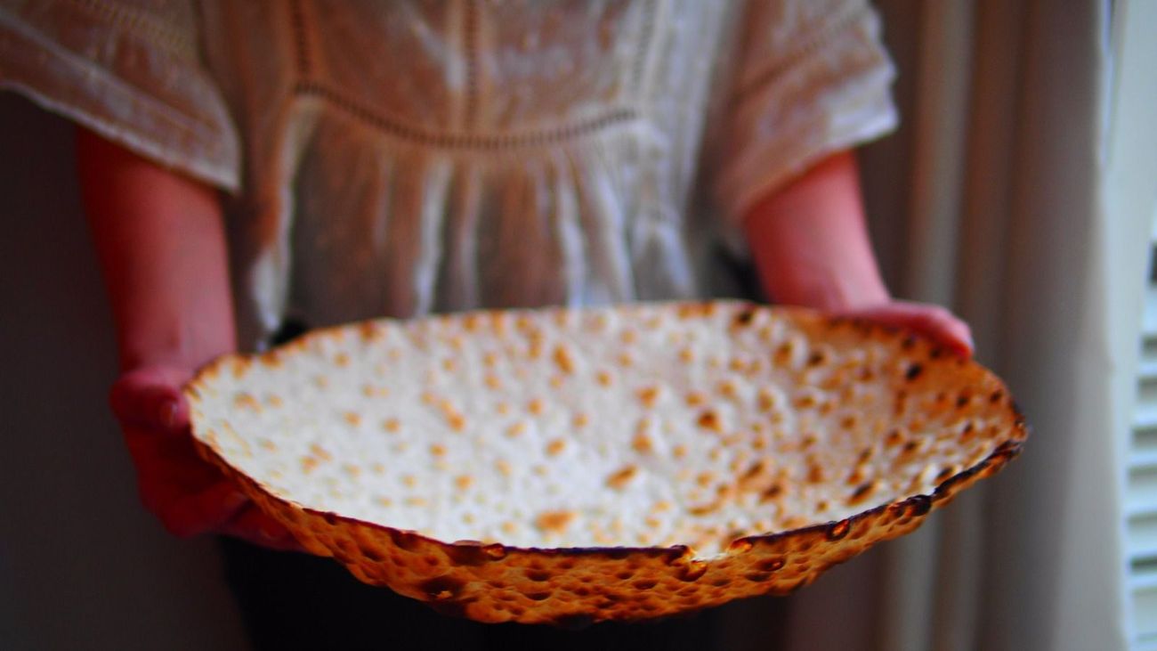 Most Magnificent Matzo – The Forward
