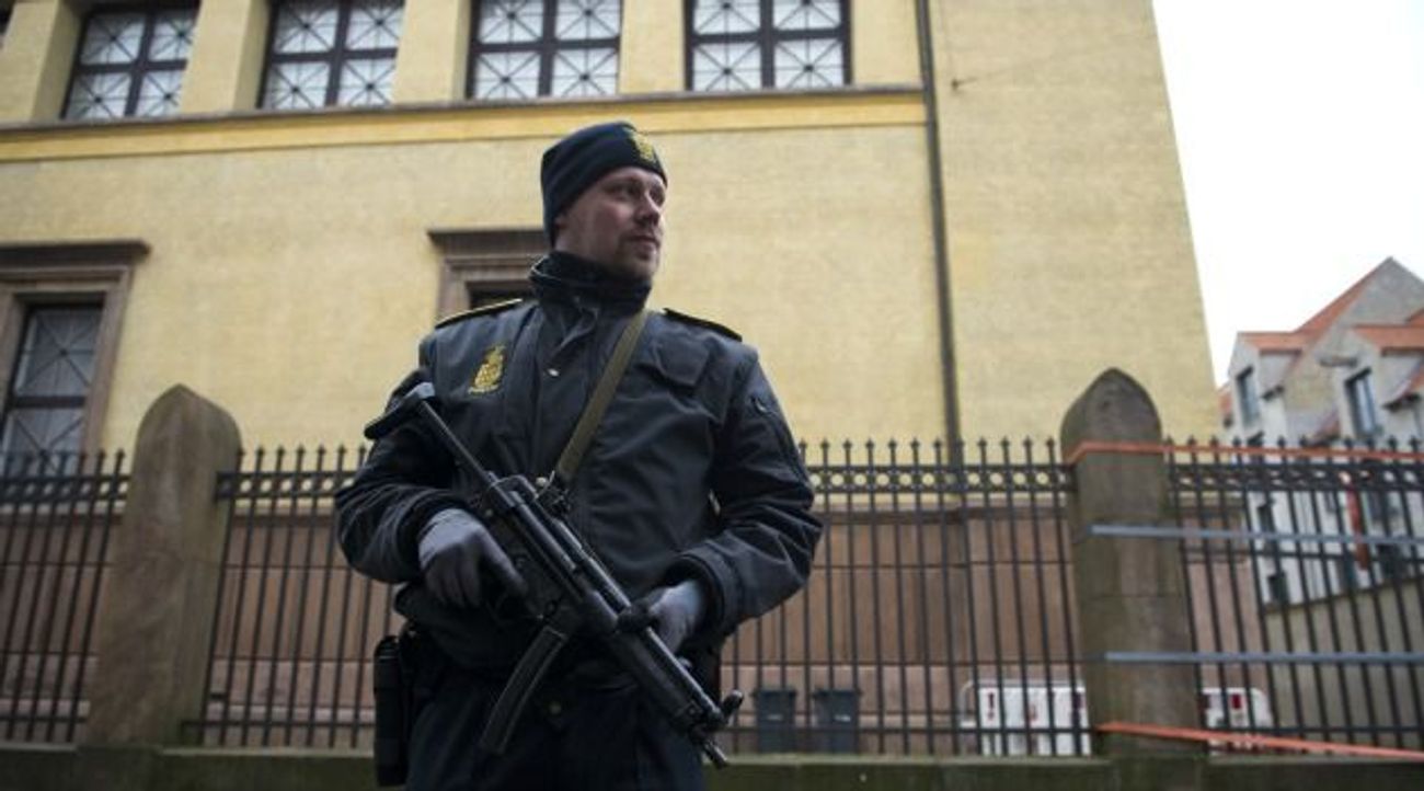 Copenhagen Synagogue Victim Identified as Dan Uzan – The Forward