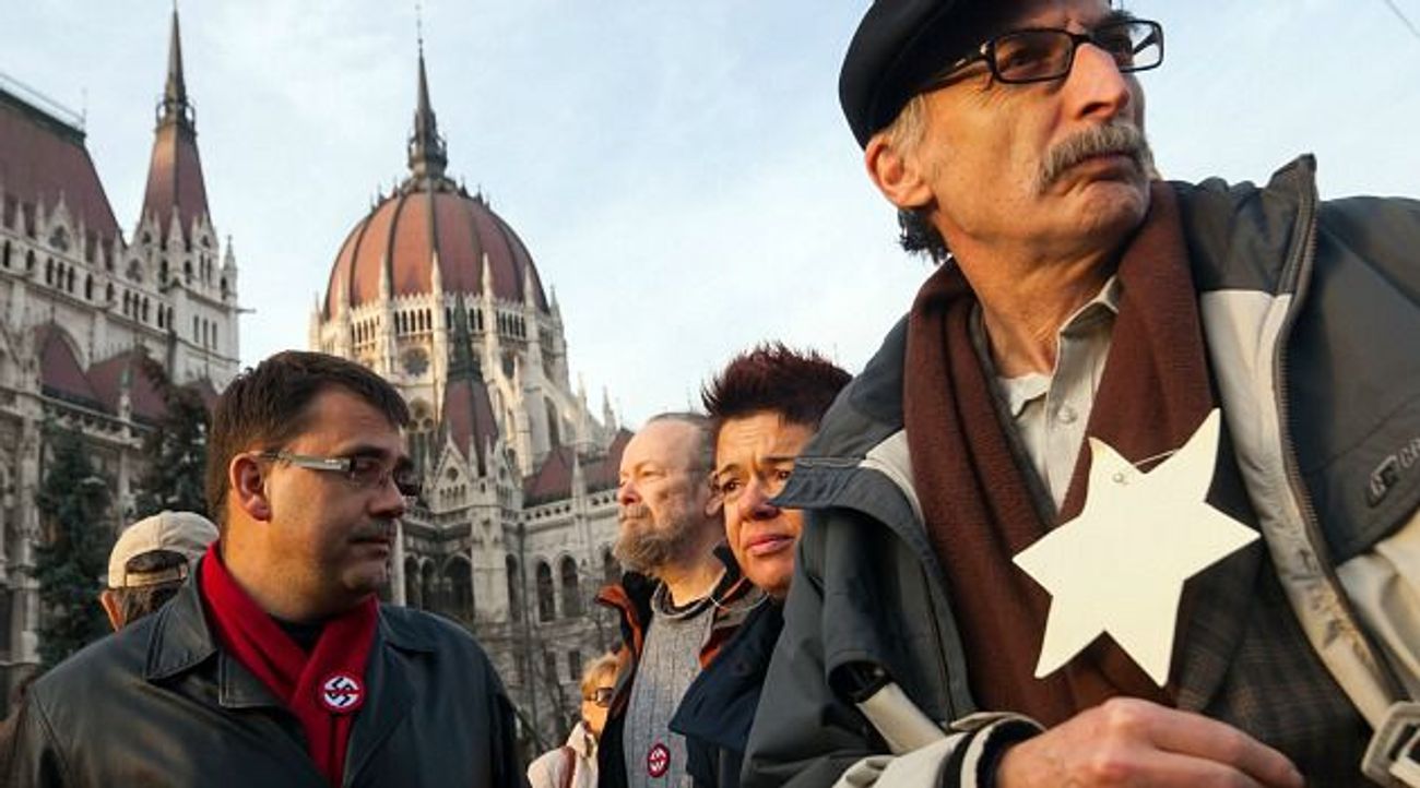 Hungary Ruling Party Moves Right as Nationalism Rises – The Forward