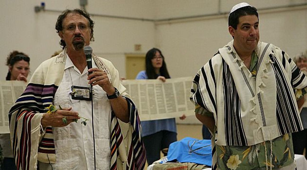 Jews in Prison Stick With Faith To Cope With Flood of Anti-Semitism ...