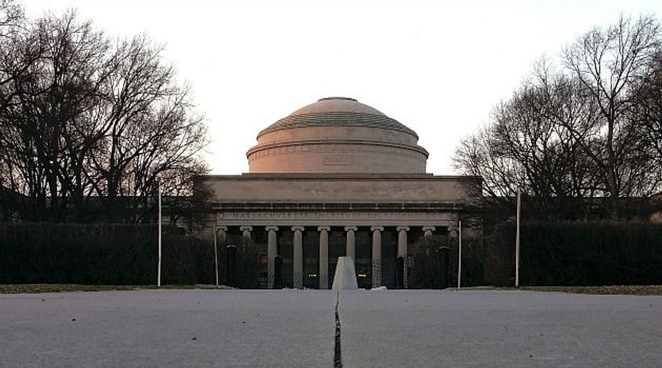 MIT Chief Orders Review After Aaron Swartz Suicide – The Forward